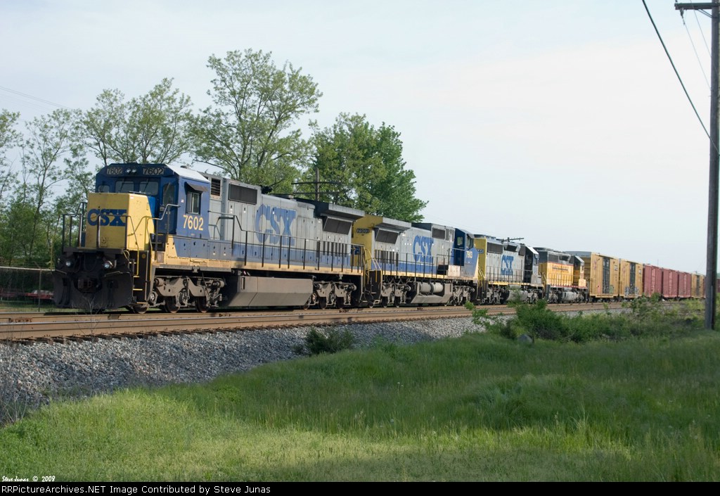 CSX 7602,7903,8046, RJCC 7895 Q537